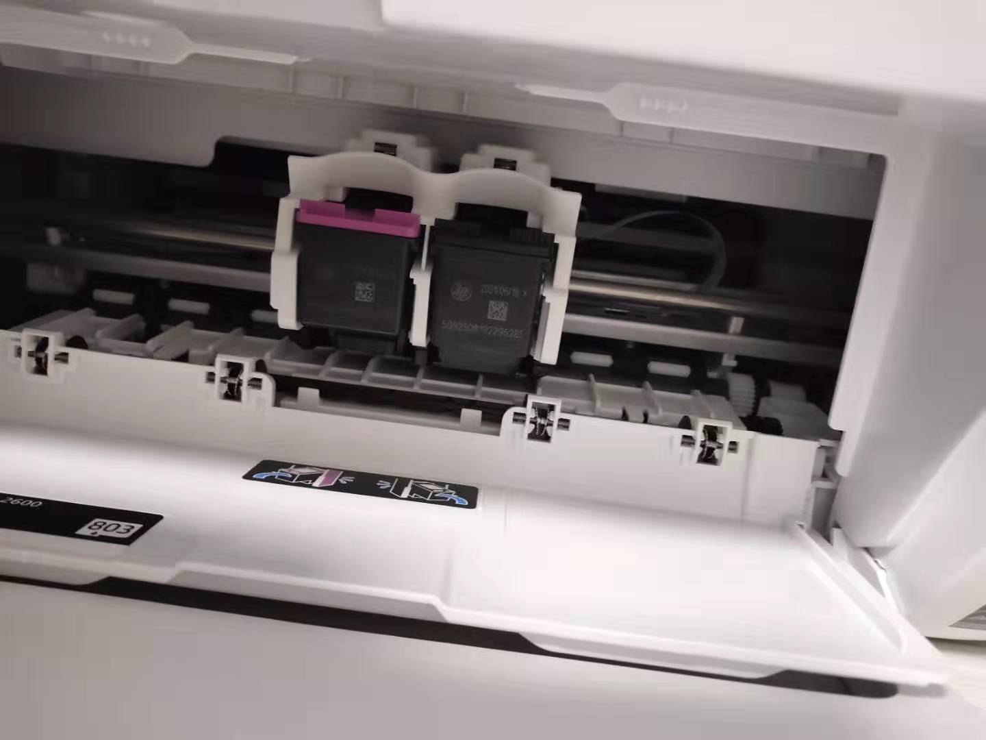 已解决: HP DeskJet 2622使用全新原装墨盒，显示满墨，但打印出来都是空白 - 惠普支持社区 - 956078