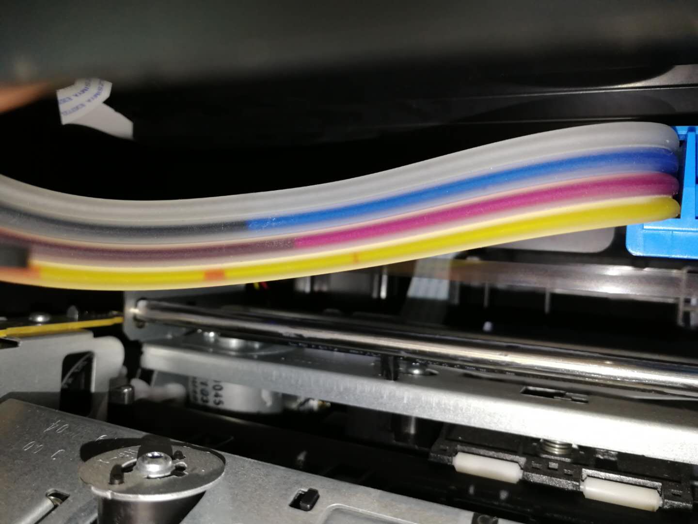 已解决: INK TANK 418经常性出现黑色断墨，查看检修窗发现墨管中疑似没有上墨 - 惠普支持社区 - 982608